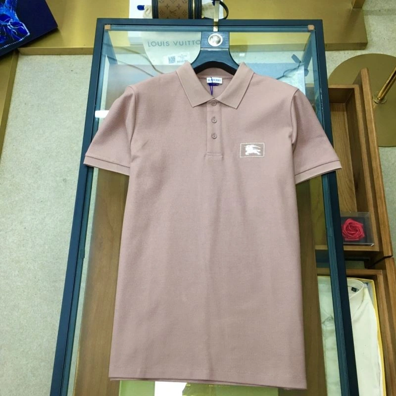 Accurate model Burberry T-Shirts