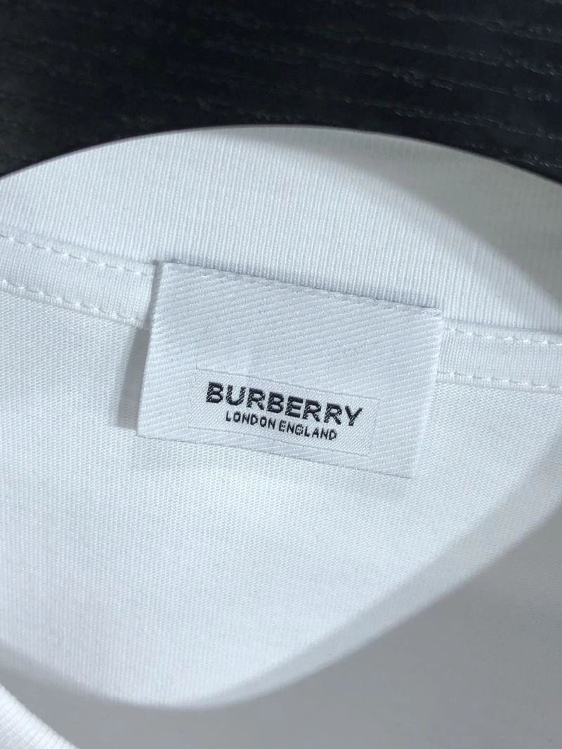 High fidelity Burberry T-Shirts