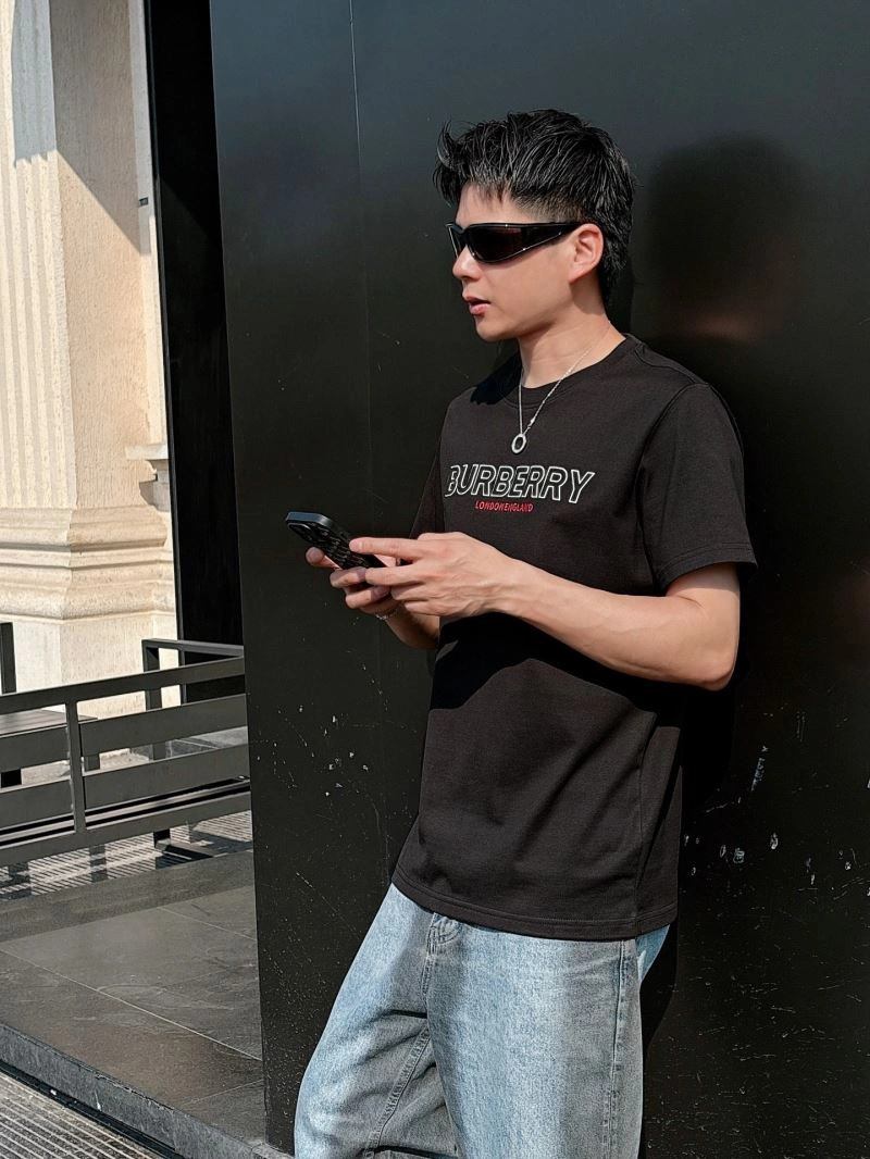 High fidelity Burberry T-Shirts