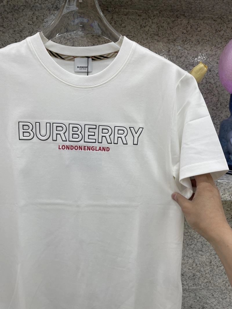 Factory-made Burberry T-Shirts