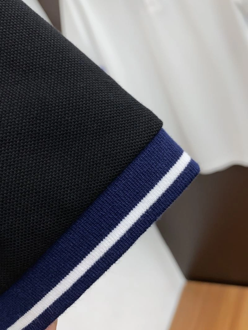 Low-cost Burberry T-Shirts