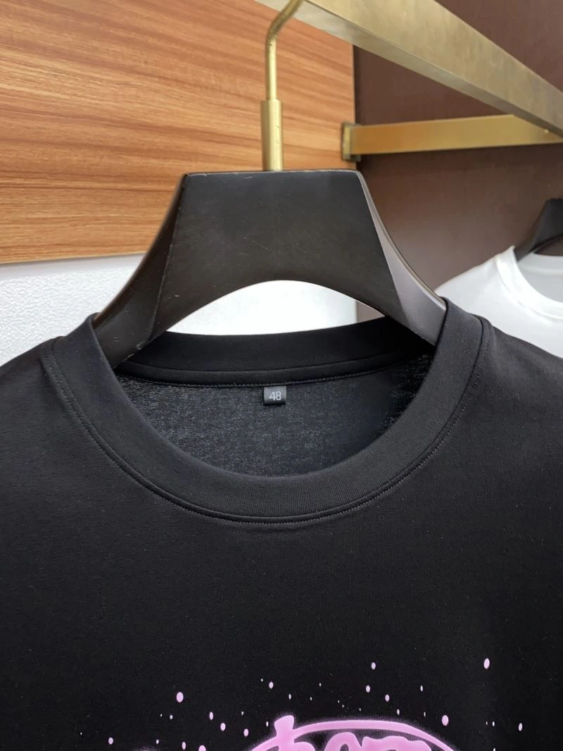 Low-cost Burberry T-Shirts