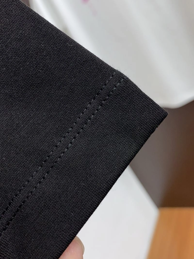 Low-cost Burberry T-Shirts