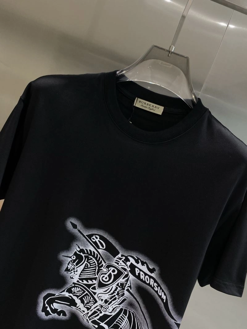 Low-cost Burberry T-Shirts