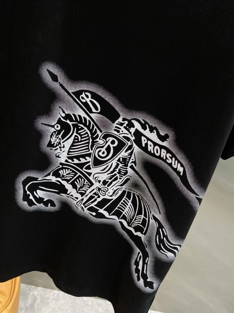 Low-cost Burberry T-Shirts