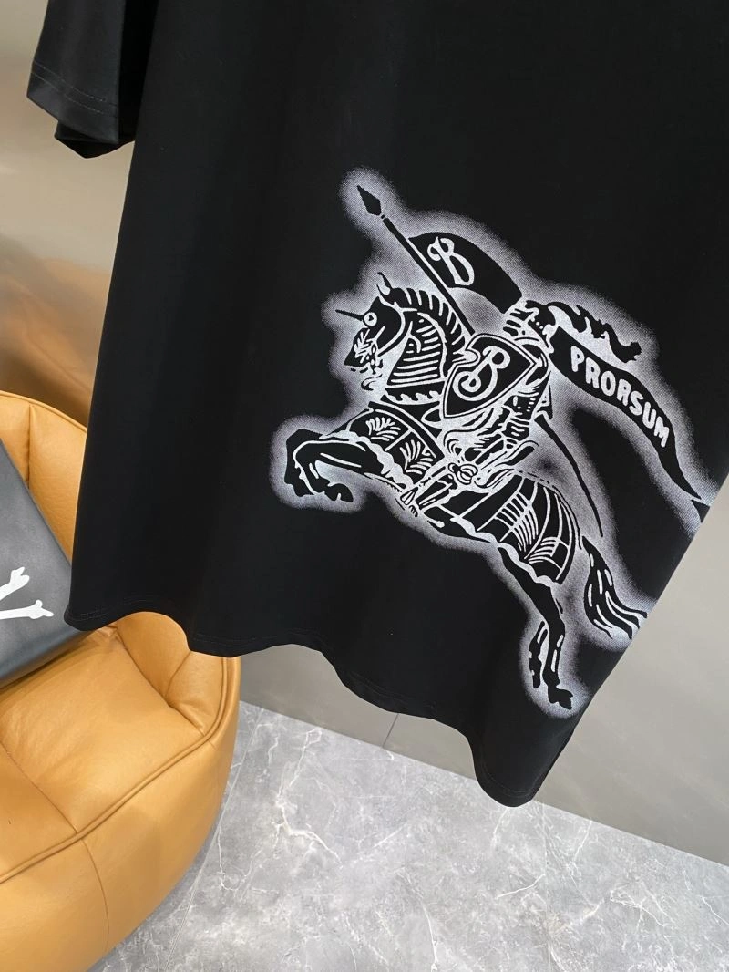 Low-cost Burberry T-Shirts