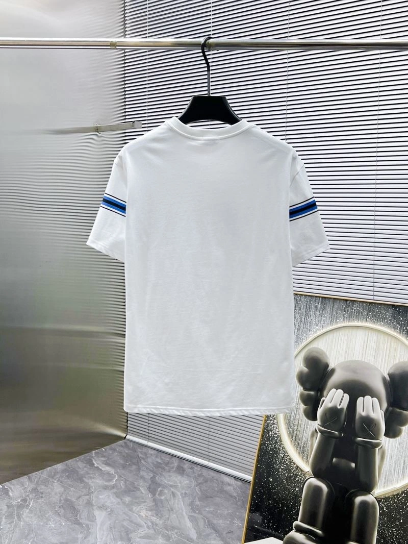 Top match Burberry T-Shirts