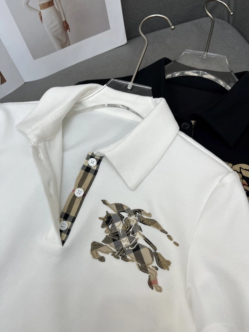 Indistinguishable Burberry T-Shirts