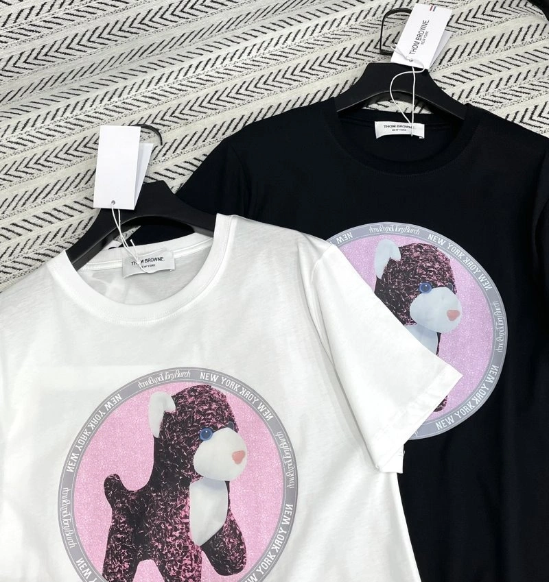Accurate model Burberry T-Shirts