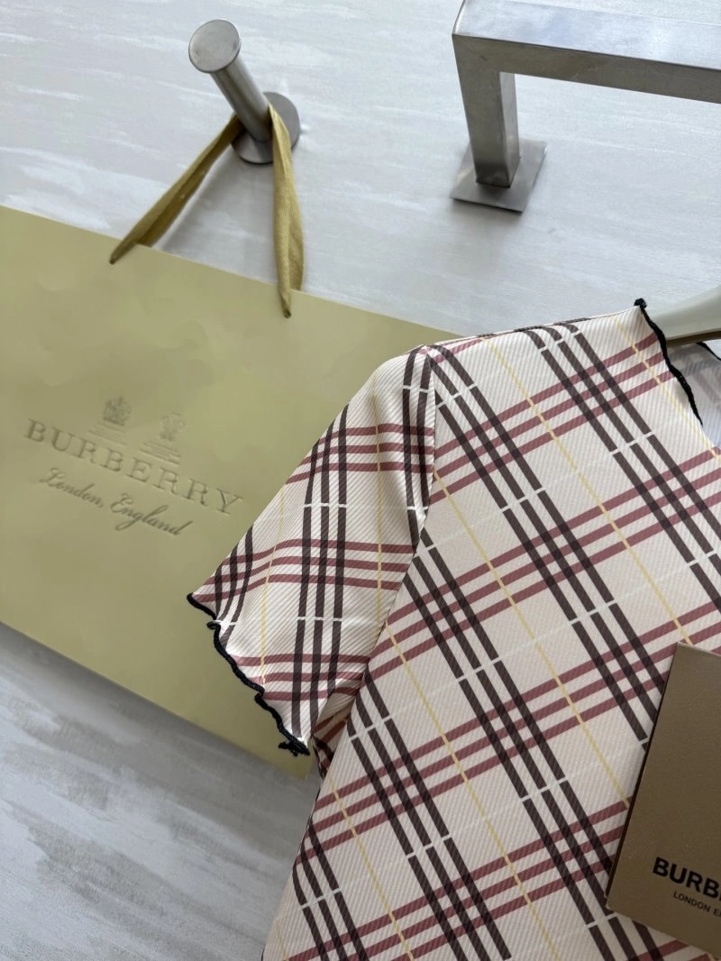 Top mirror Burberry T-Shirts