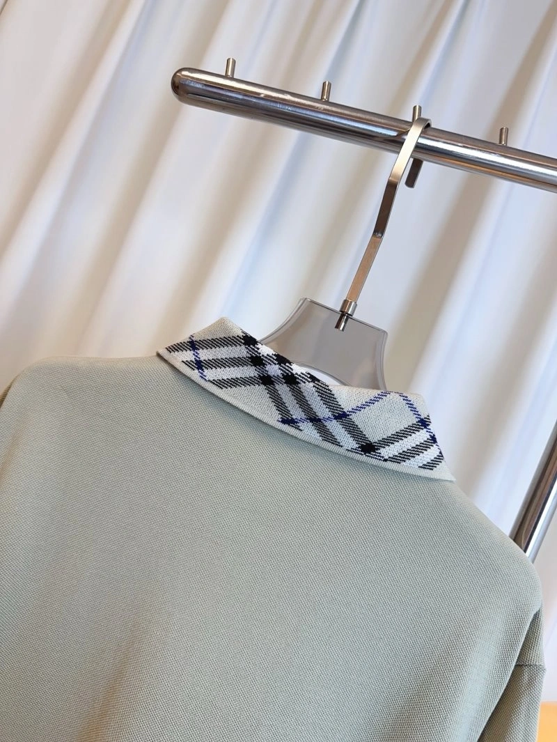 Factory-made Burberry T-Shirts
