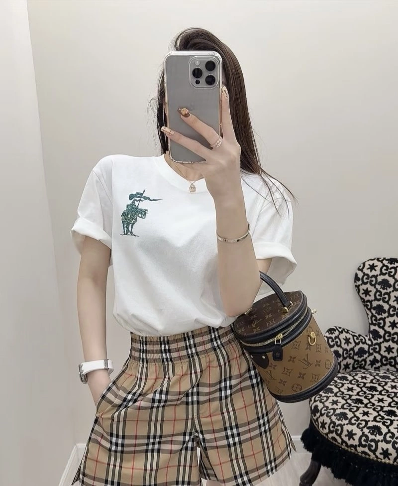 Inexpensive Burberry T-Shirts