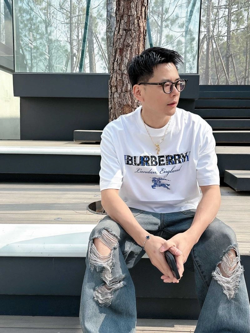 Legit Burberry T-Shirts