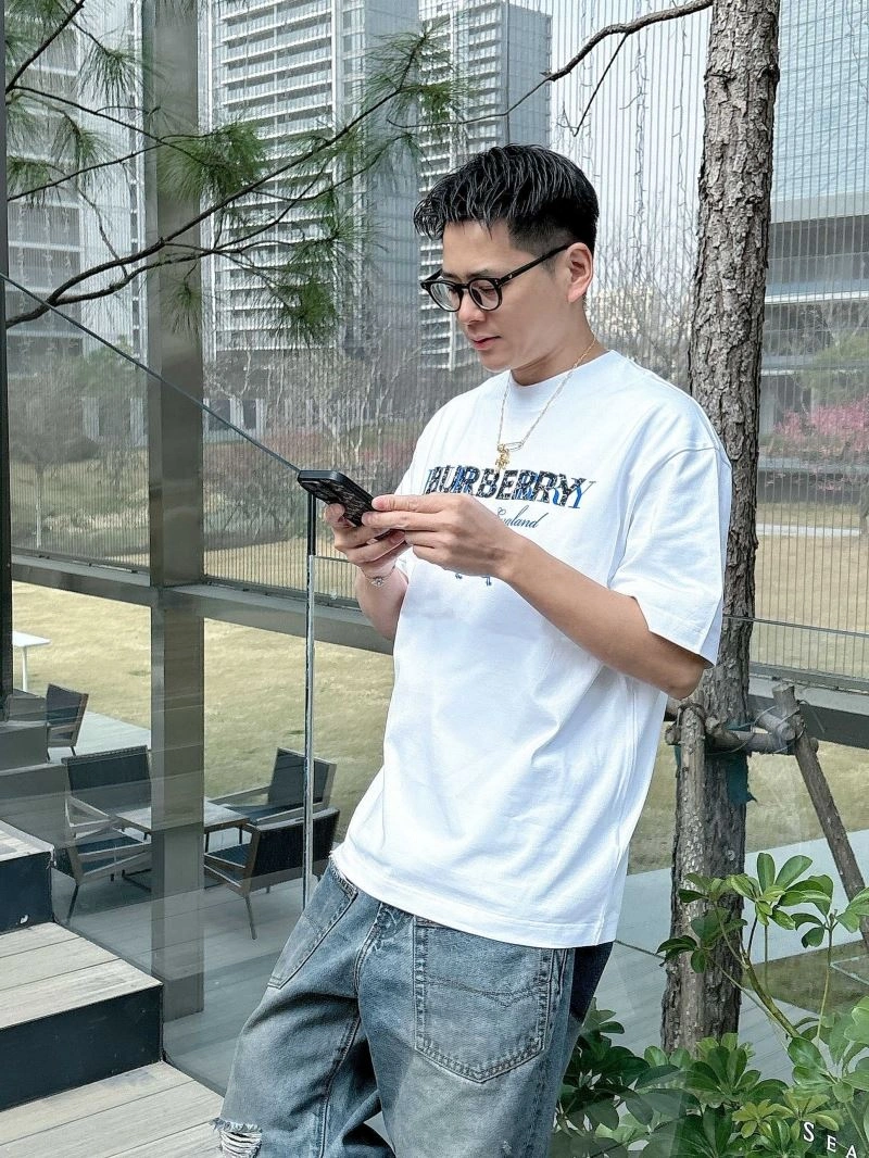 Legit Burberry T-Shirts