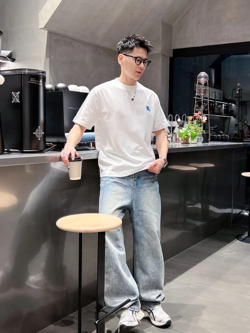 Inexpensive Burberry T-Shirts