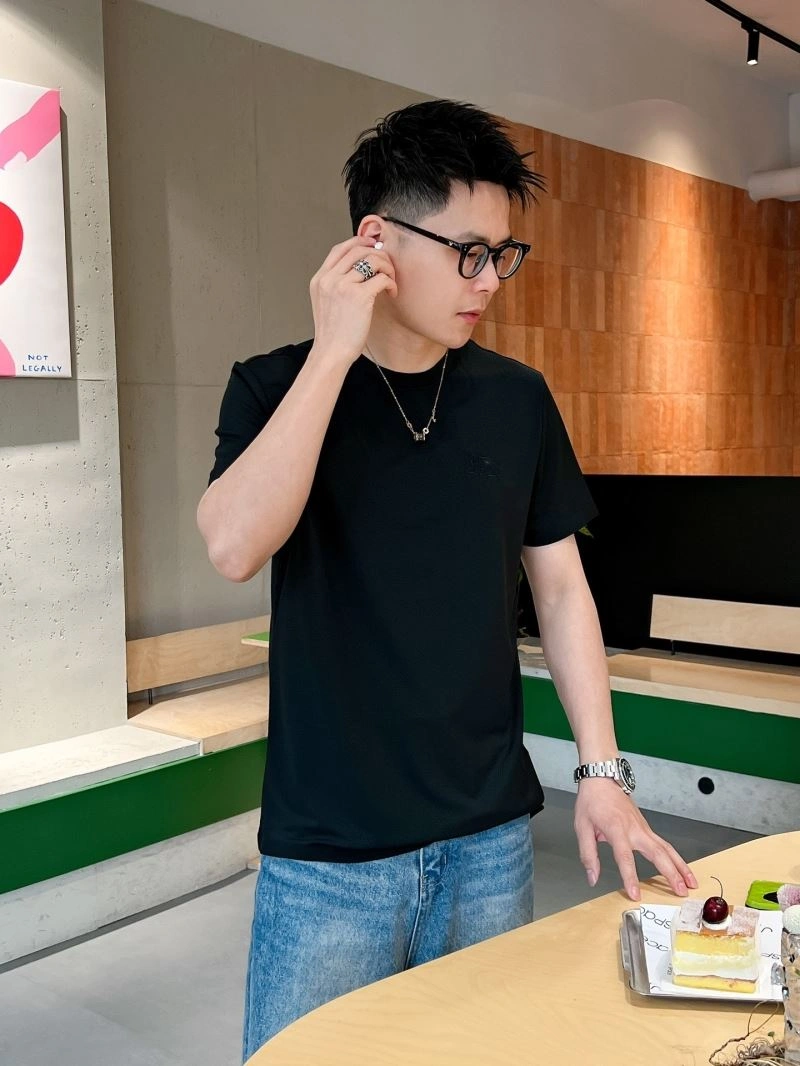 Affordable Burberry T-Shirts