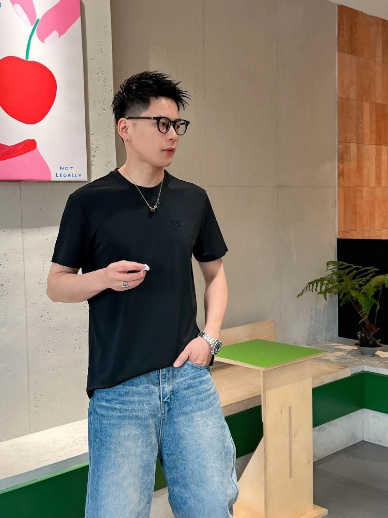 Affordable Burberry T-Shirts