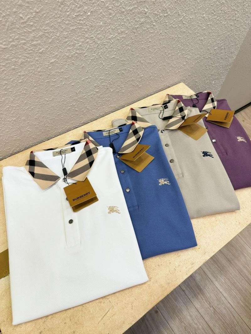 Accurate model Burberry T-Shirts