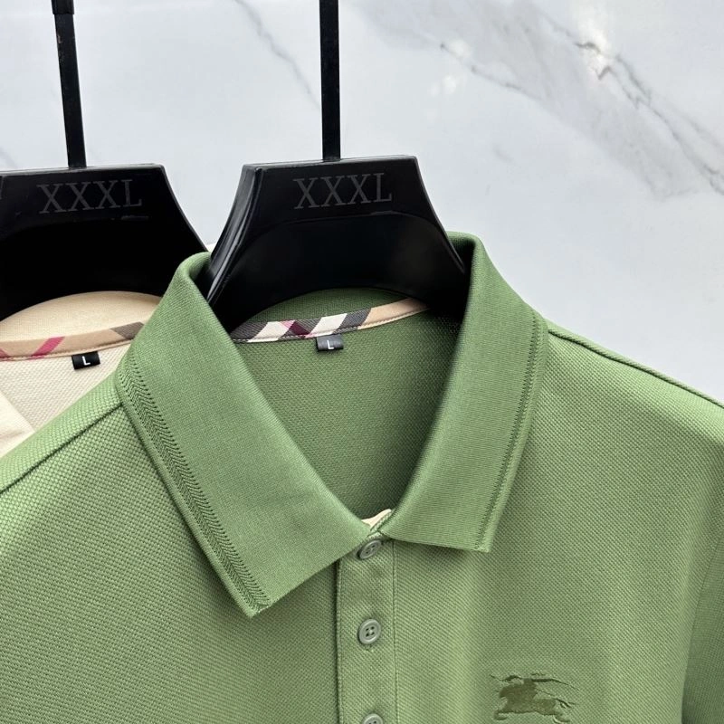 Accurate model Burberry T-Shirts
