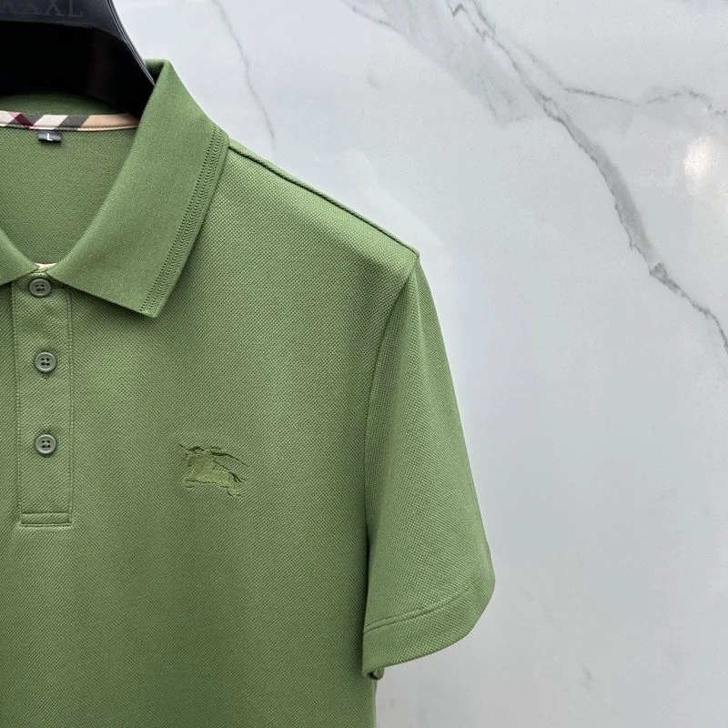 Accurate model Burberry T-Shirts