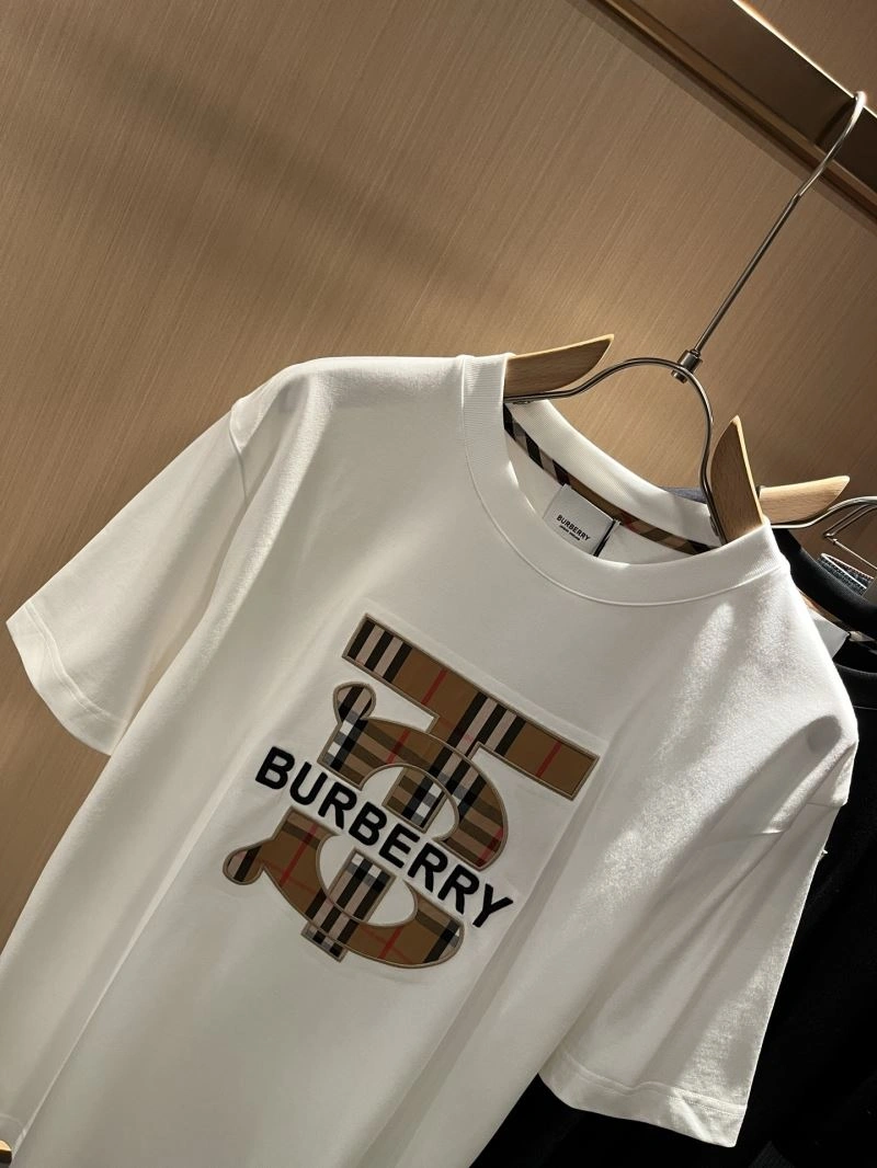 Top match Burberry T-Shirts