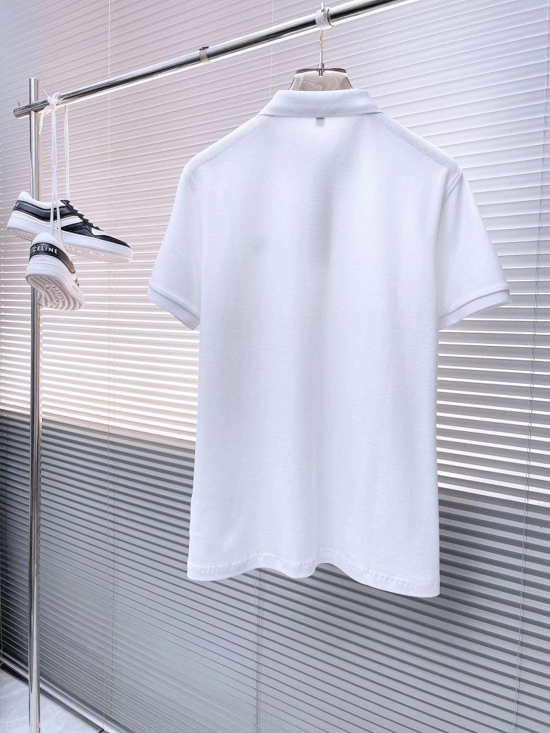 Accurate model Burberry T-Shirts