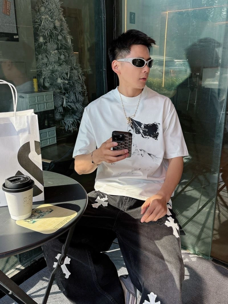Original Burberry T-Shirts