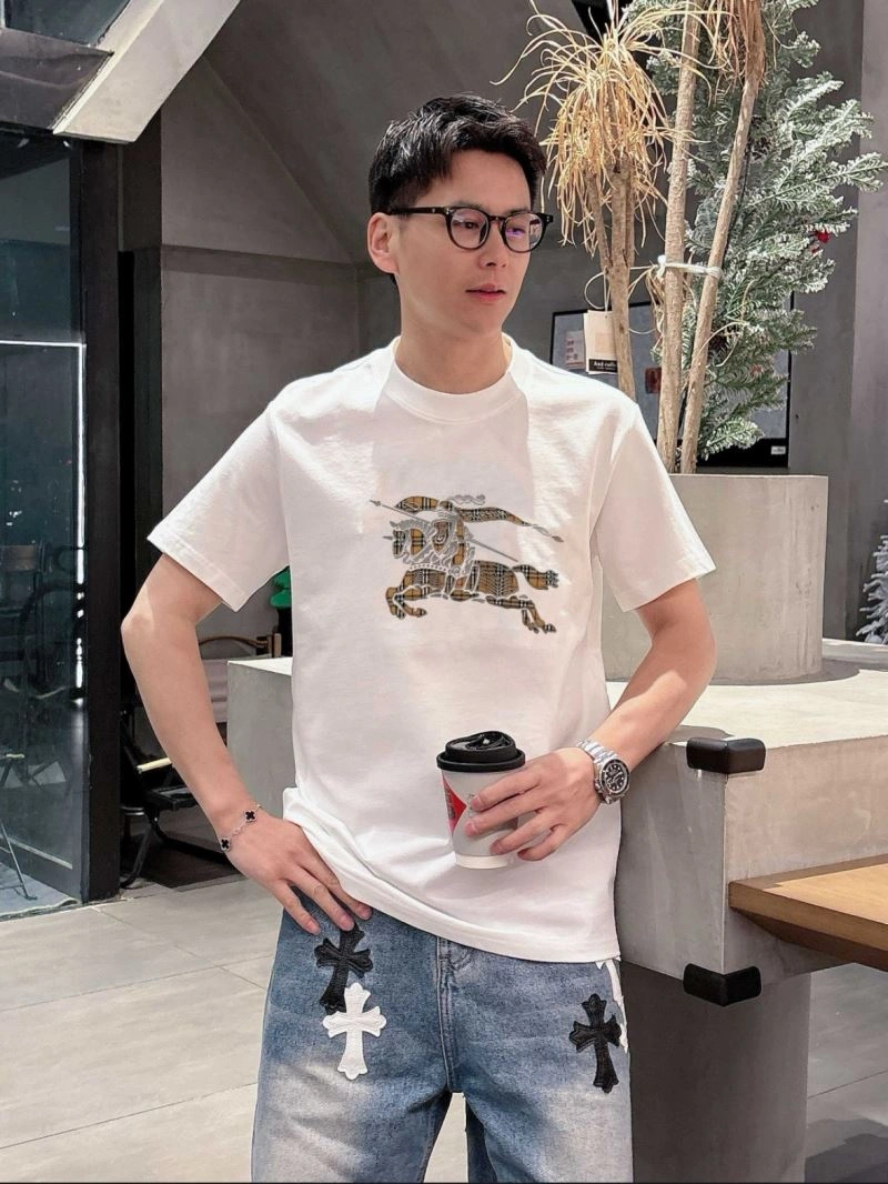 Top match Burberry T-Shirts