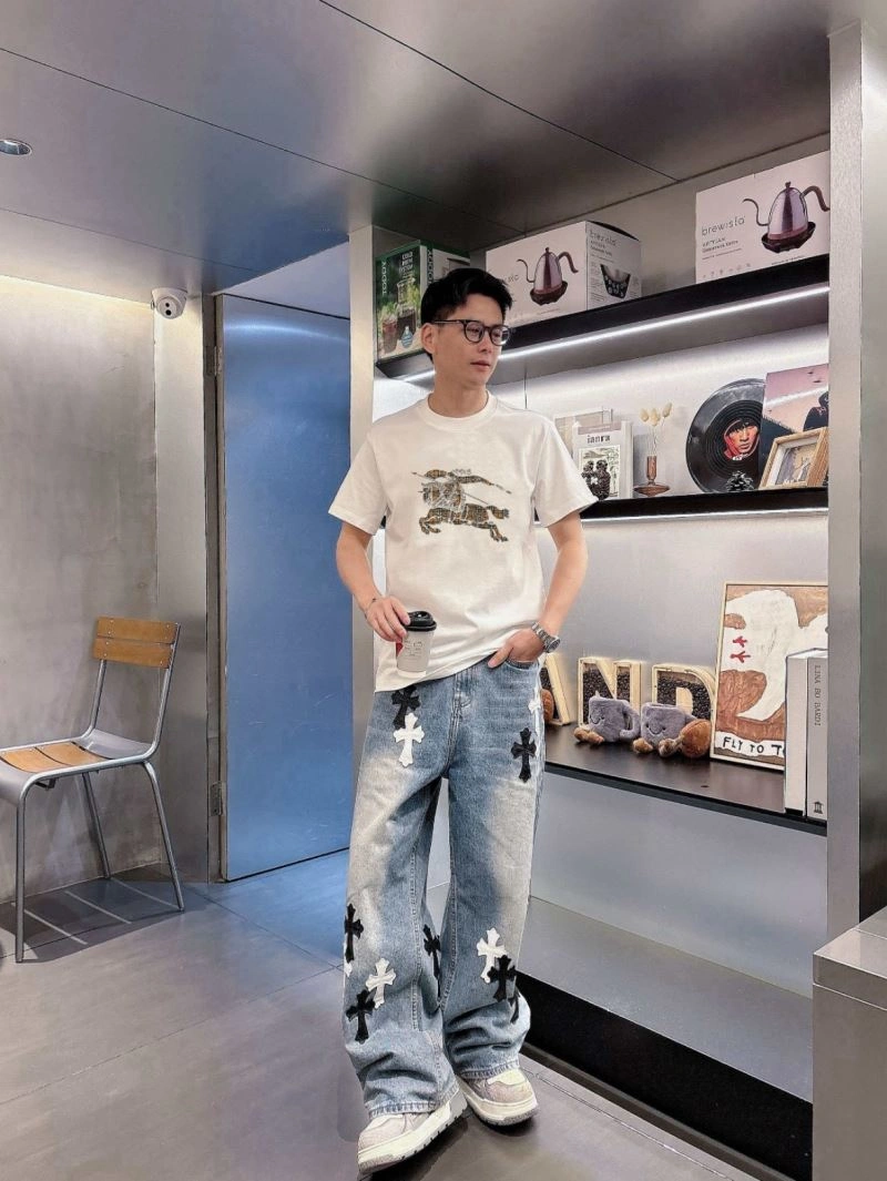Top match Burberry T-Shirts