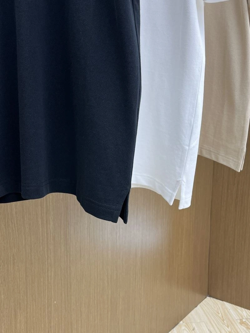 Low-cost Burberry T-Shirts