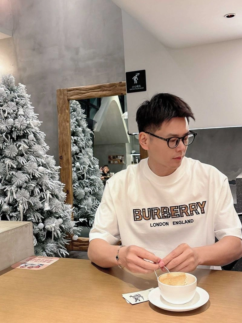Burberry T-Shirts