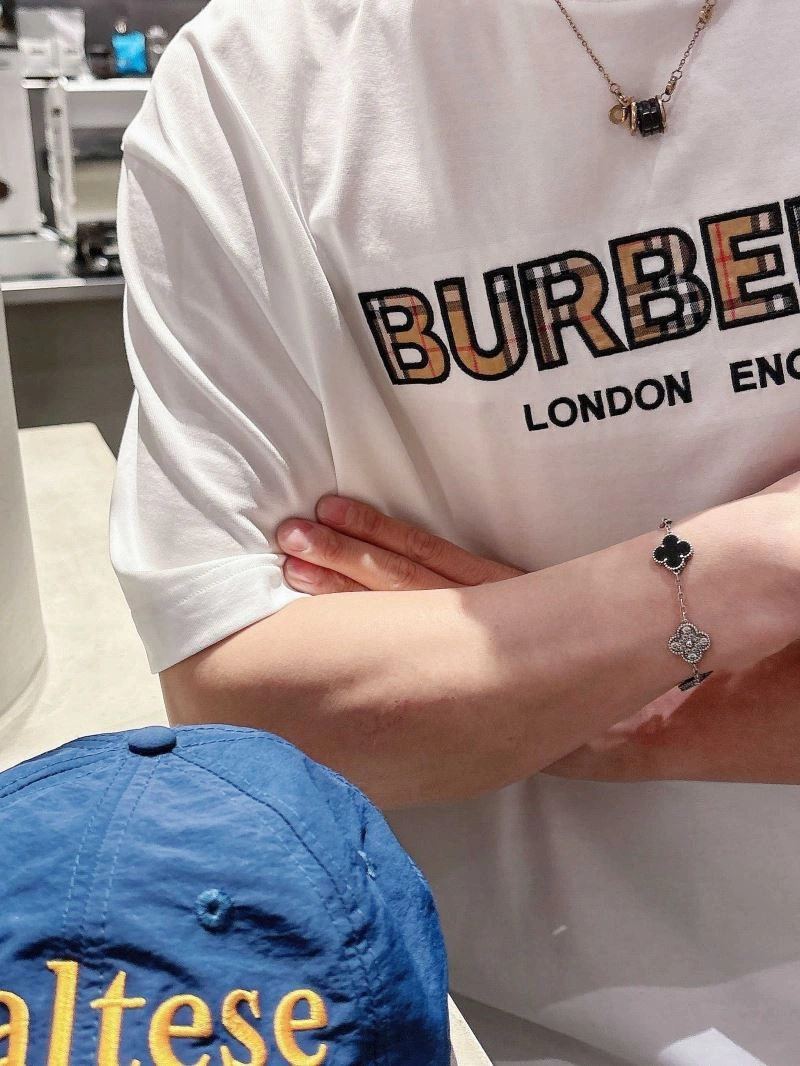 Cut-rate Burberry T-Shirts