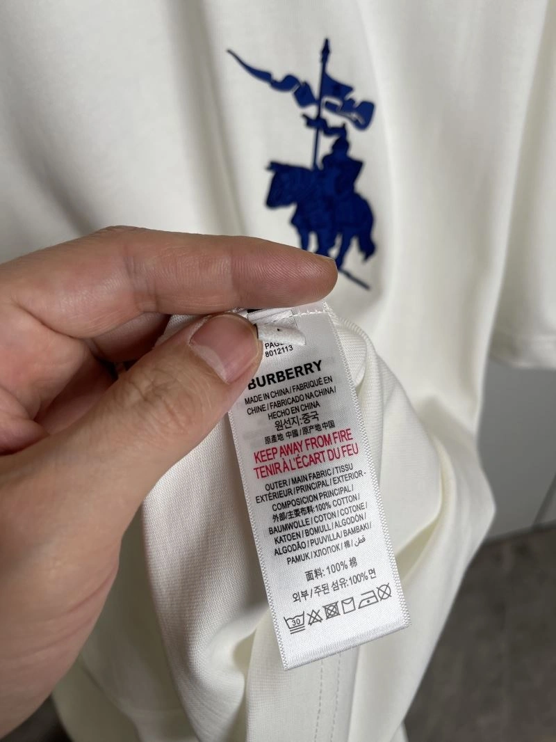 High fidelity Burberry T-Shirts