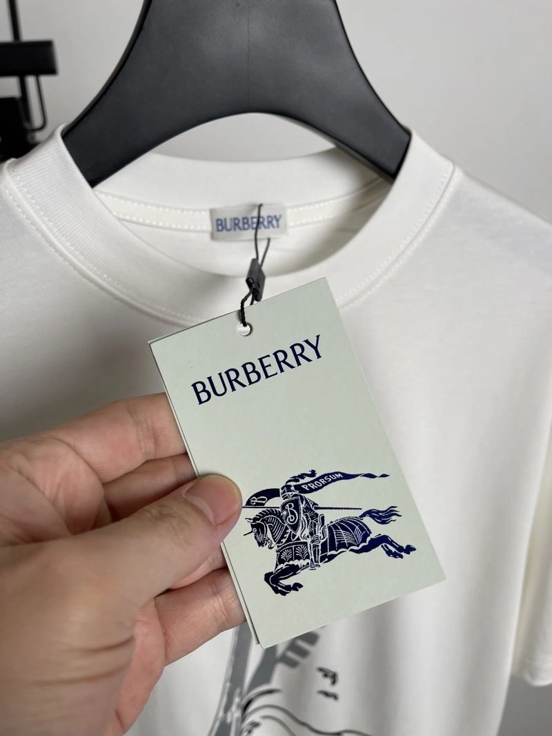 Top match Burberry T-Shirts
