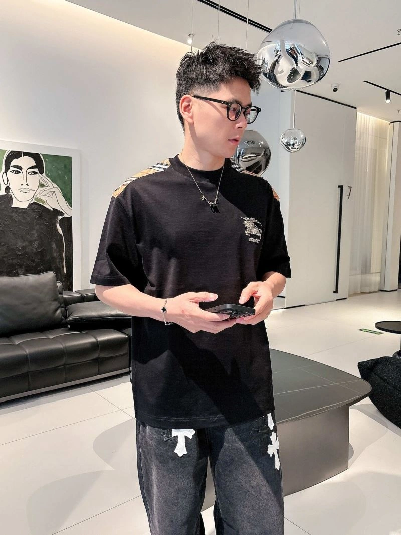 Burberry T-Shirts