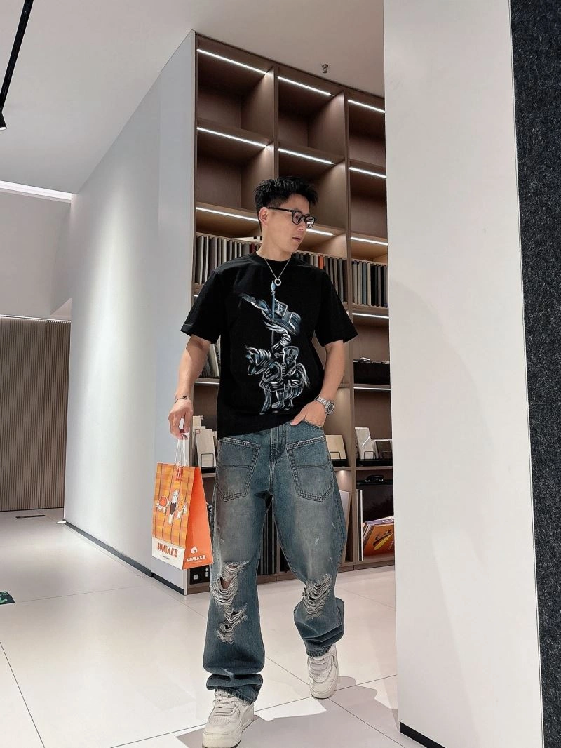 Bargain Burberry T-Shirts
