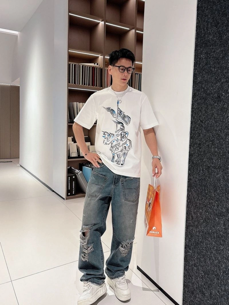 Cut-rate Burberry T-Shirts