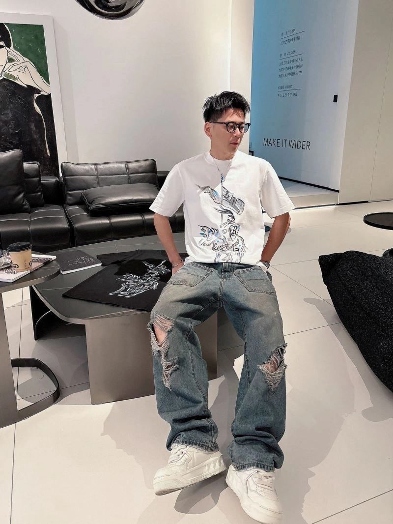 Cut-rate Burberry T-Shirts