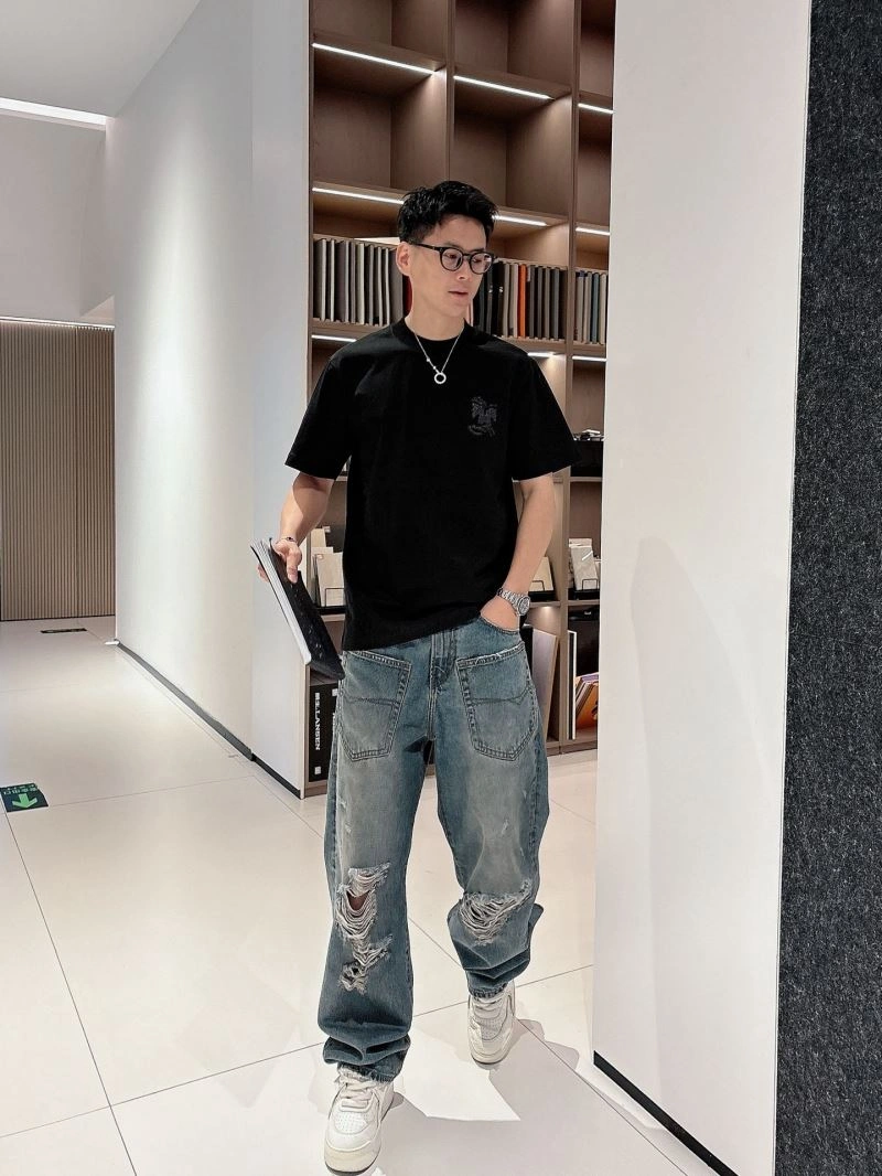 Low-cost Burberry T-Shirts