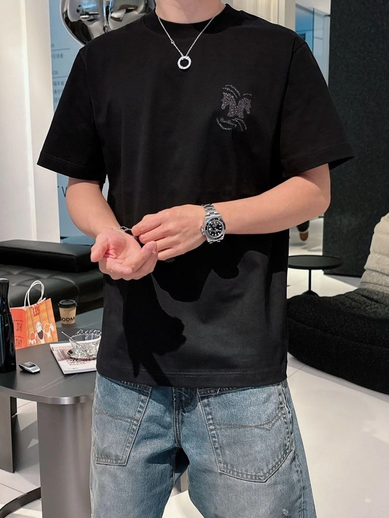 Low-cost Burberry T-Shirts