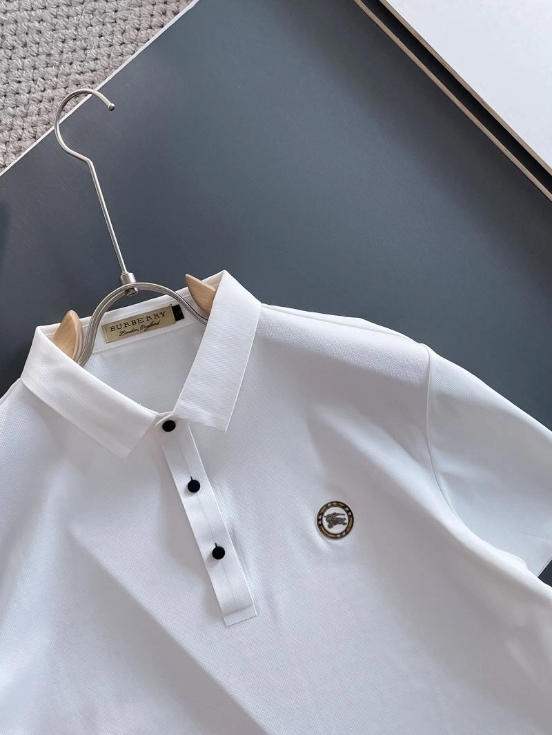 Low-cost Burberry T-Shirts