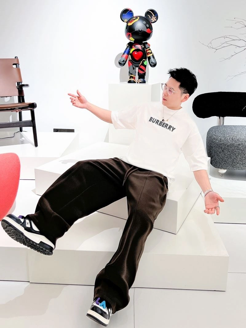 Top match Burberry T-Shirts