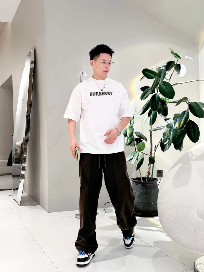 Top match Burberry T-Shirts
