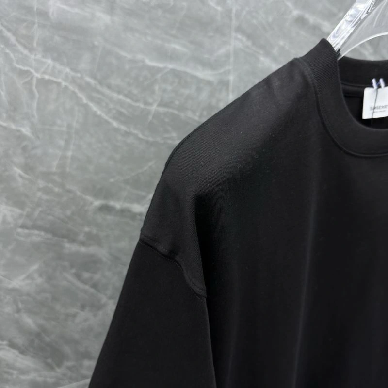 Indistinguishable Burberry T-Shirts