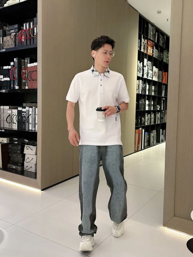 High fidelity Burberry T-Shirts