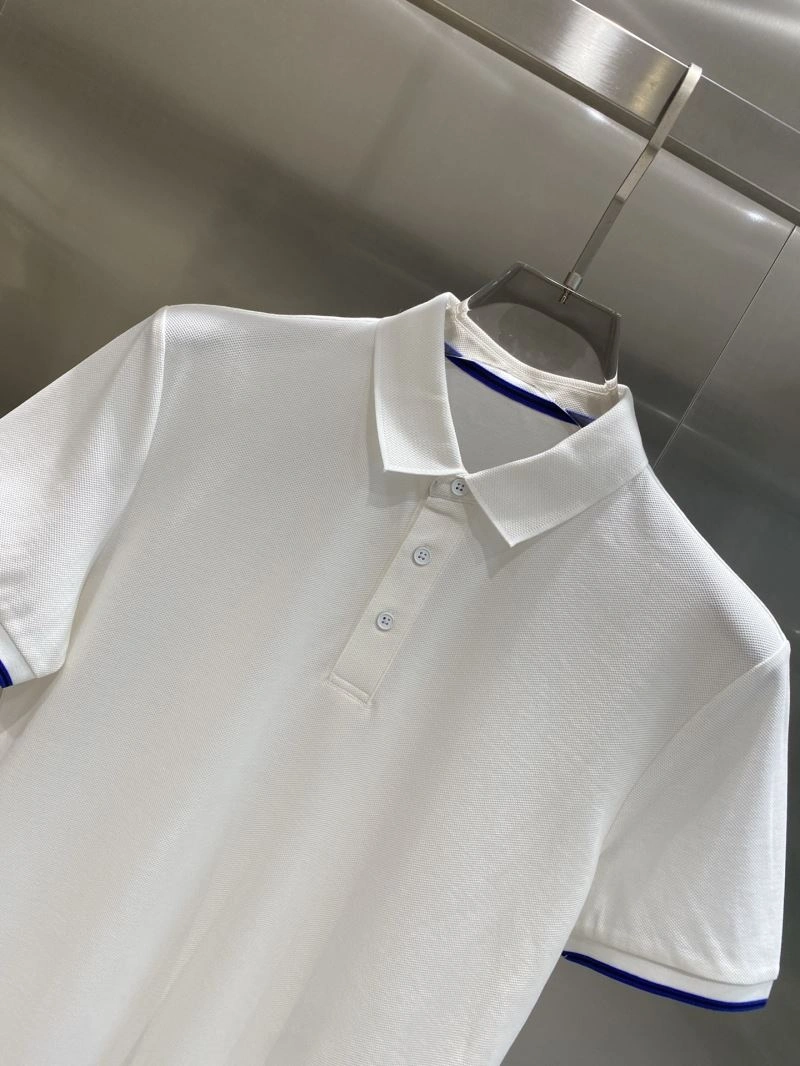 Indistinguishable Burberry T-Shirts