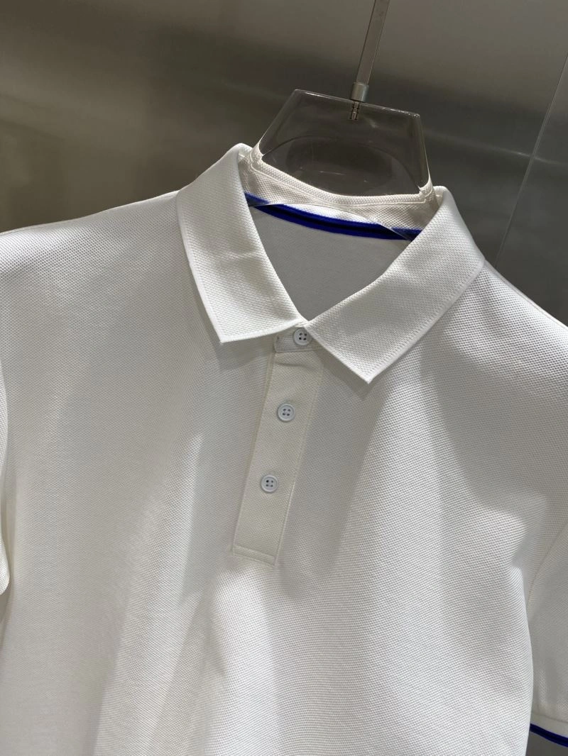 Indistinguishable Burberry T-Shirts