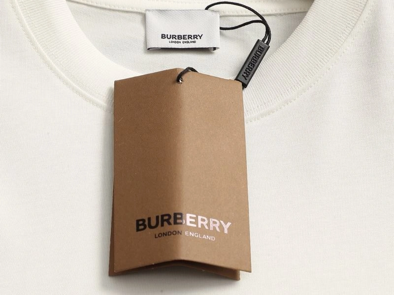 Factory-made Burberry T-Shirts