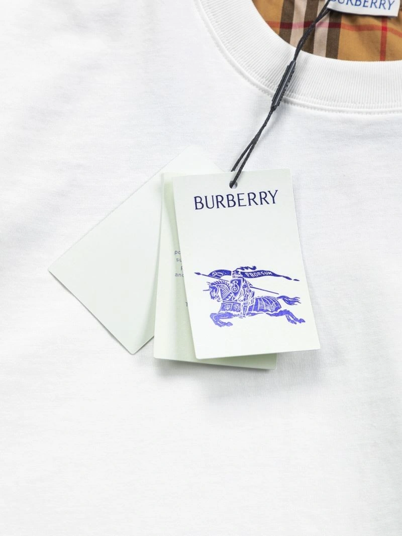Indistinguishable Burberry T-Shirts