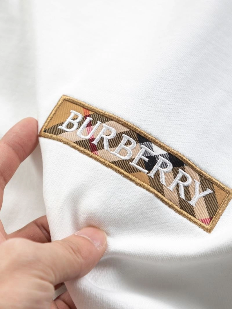 Indistinguishable Burberry T-Shirts